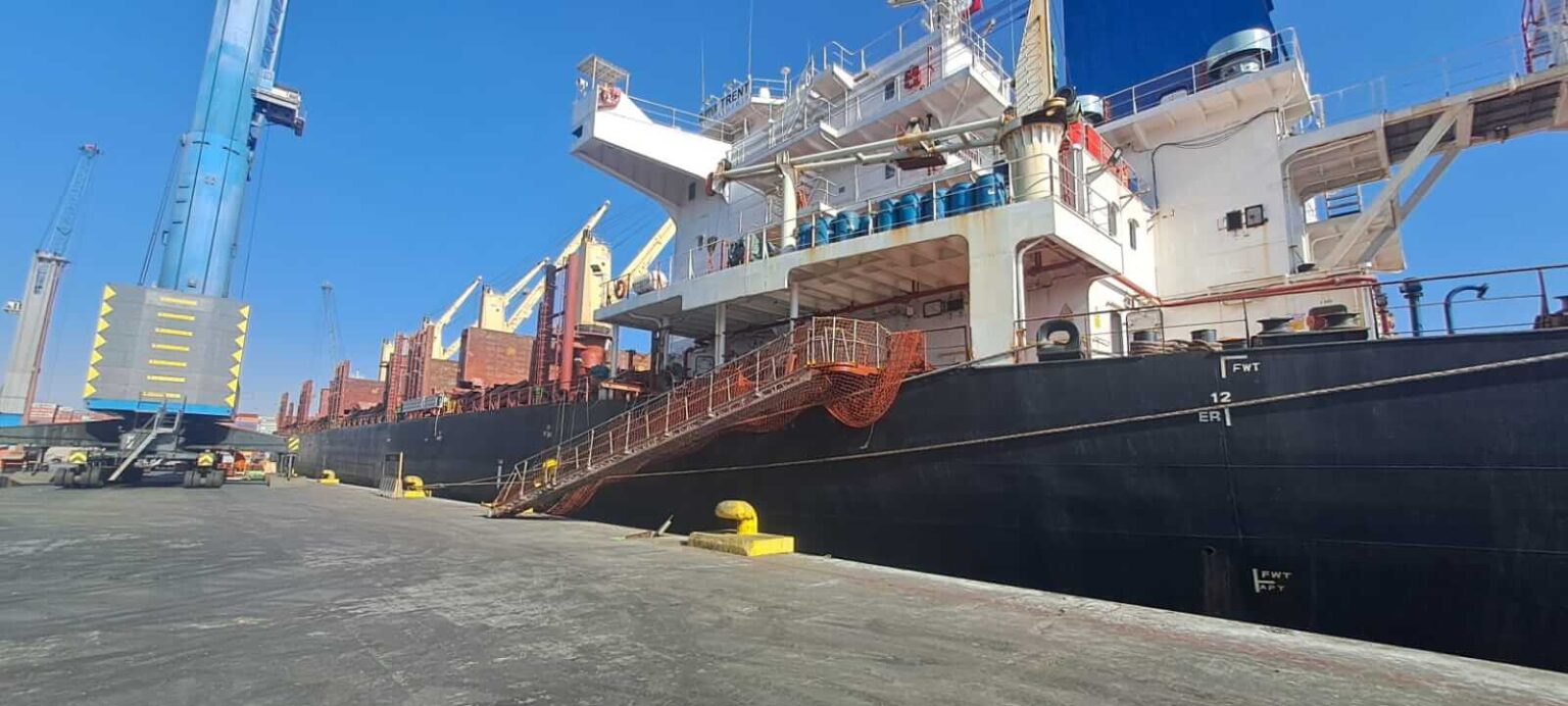 Buques desembarcan 10 mil toneladas de productos marinos