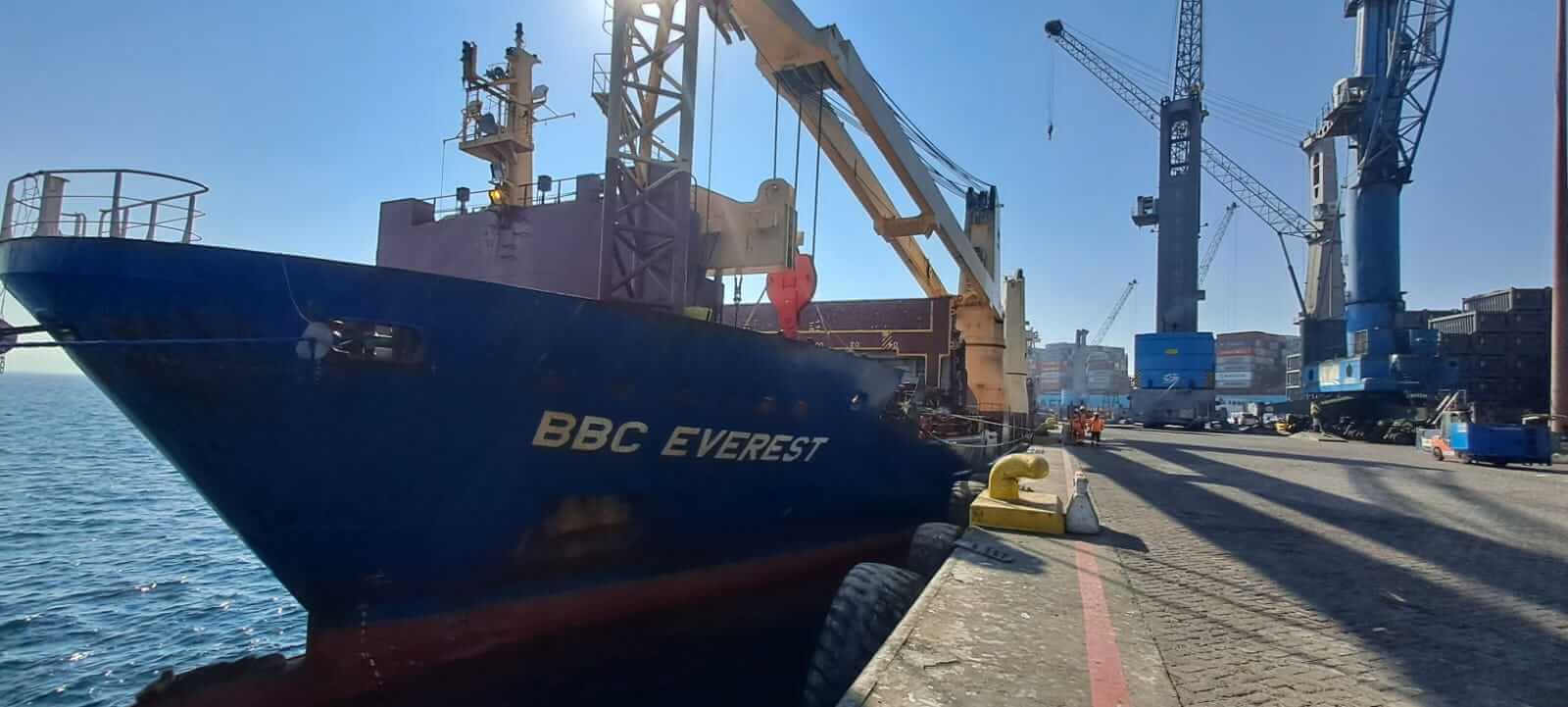 Buques desembarcan 10 mil toneladas de productos marinos