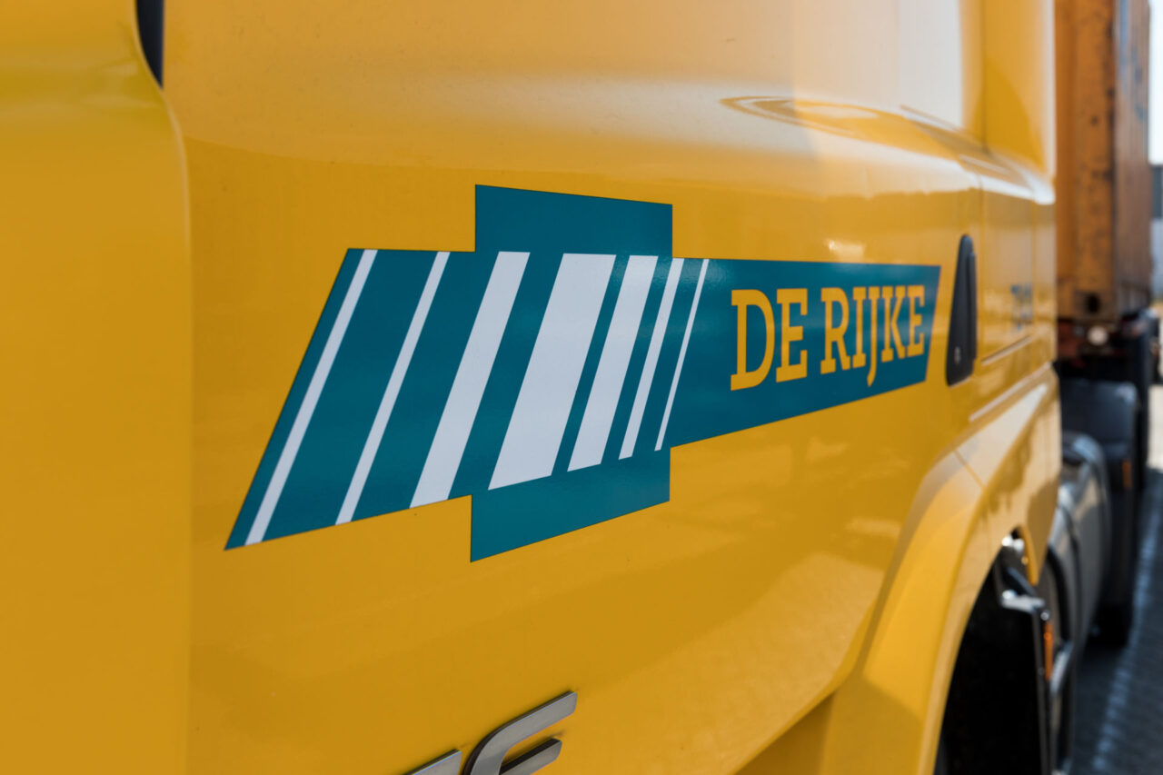 De Rijke España se expande con una nueva plataforma logística en ...